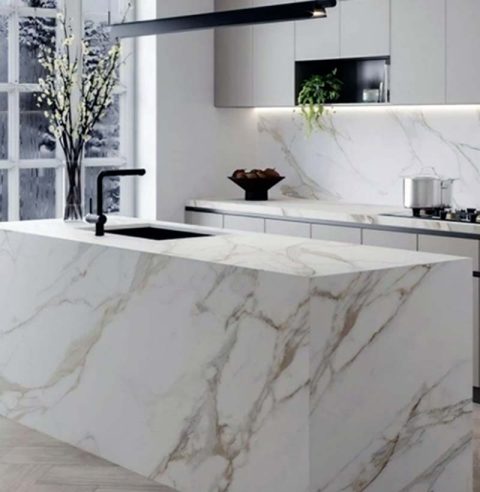 Neolith Calacatta Roma - Gold - Silk | Encimeras de Cocinas.